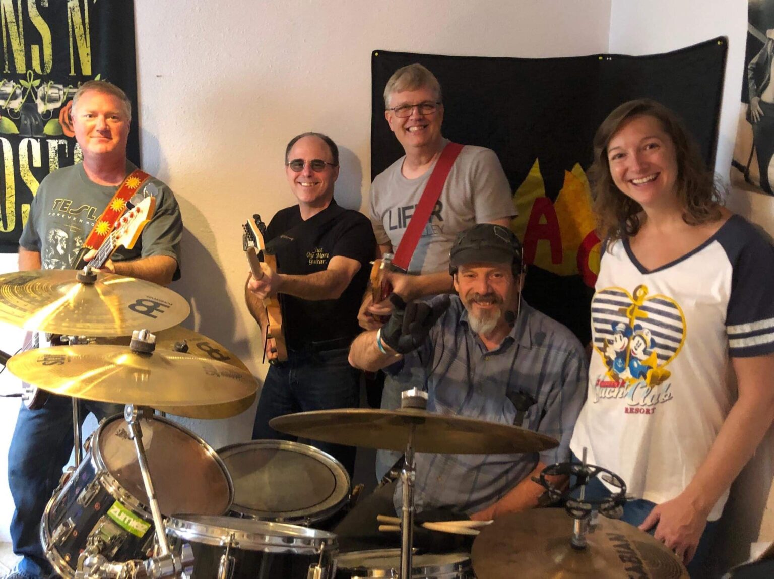 Reaction – Classic Rock and Roll Music Entertainment